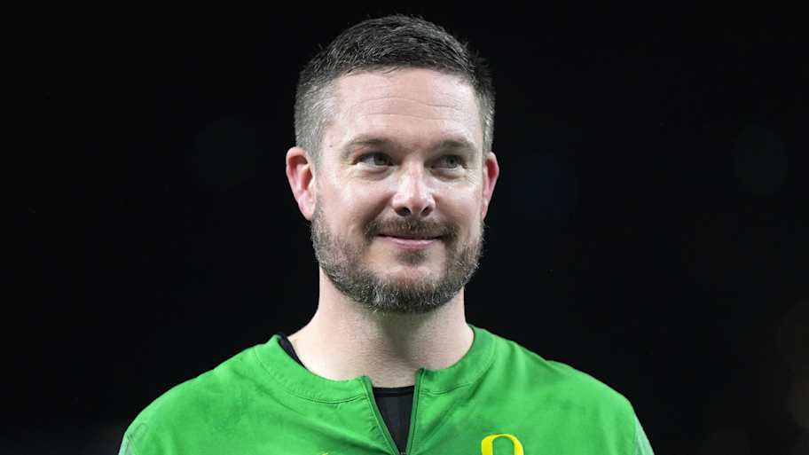 Oregon Ducks, Dan Lanning Trending Early For Elite Wide Receiver Recruit