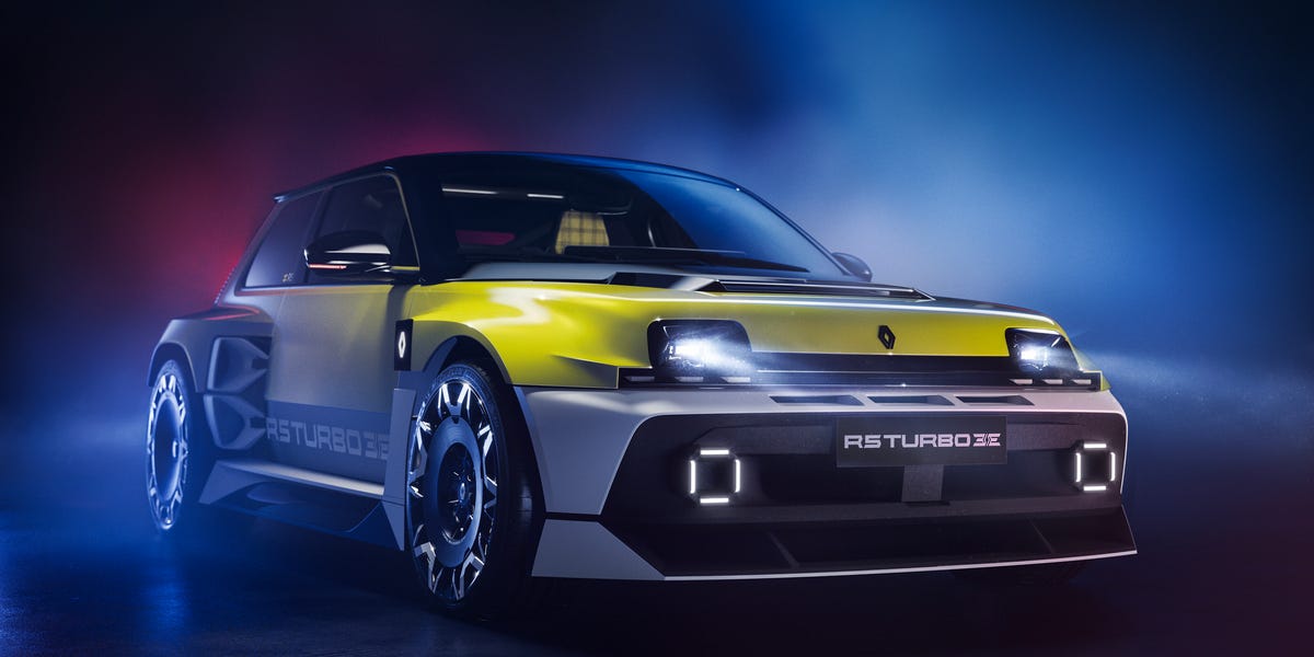 Renault's Insane EV Hot Hatch Is Reportedly Heading to the 'Ring, And ...