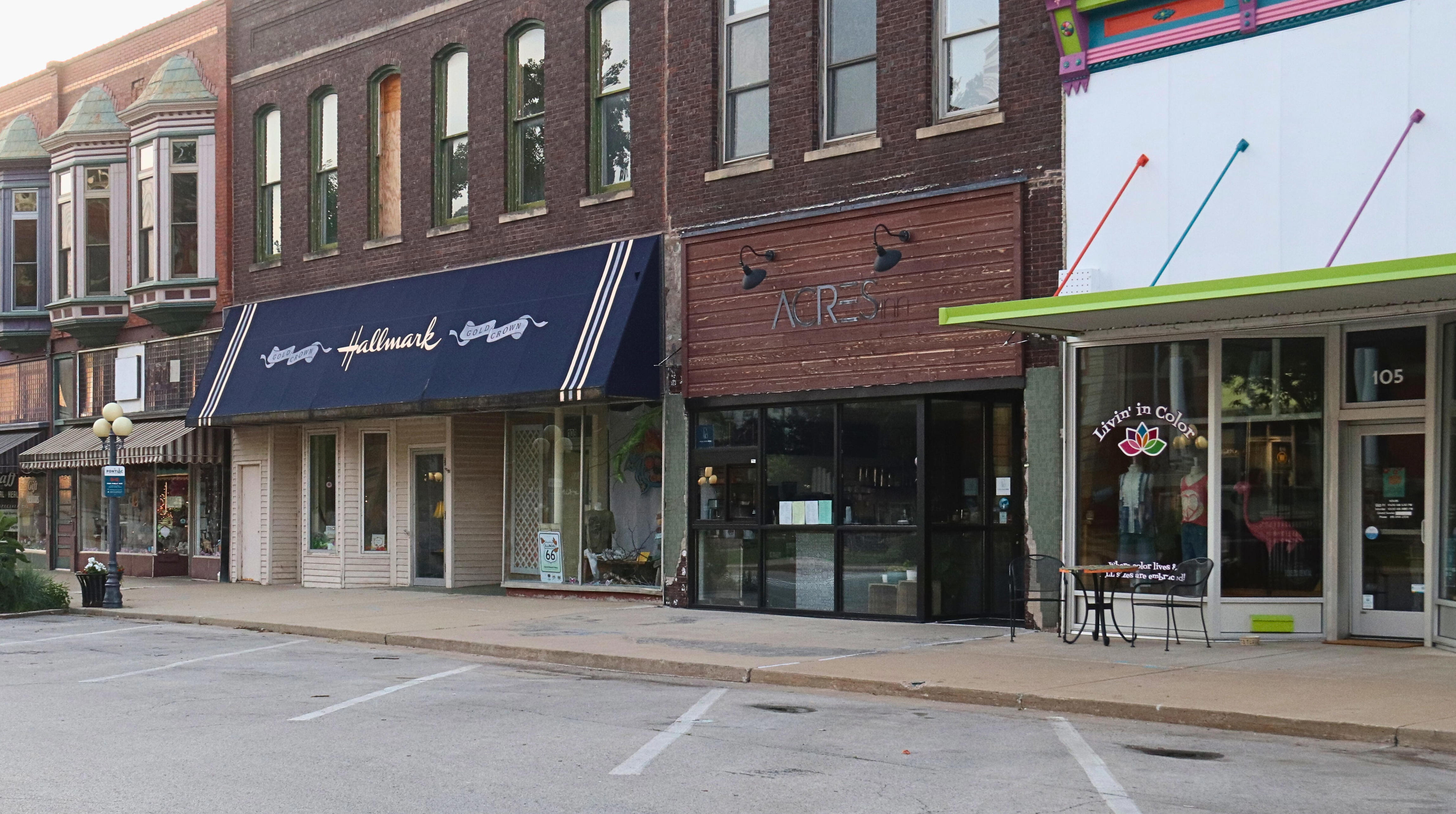 Pontiac adopts social district. Here's what it means for downtown ...