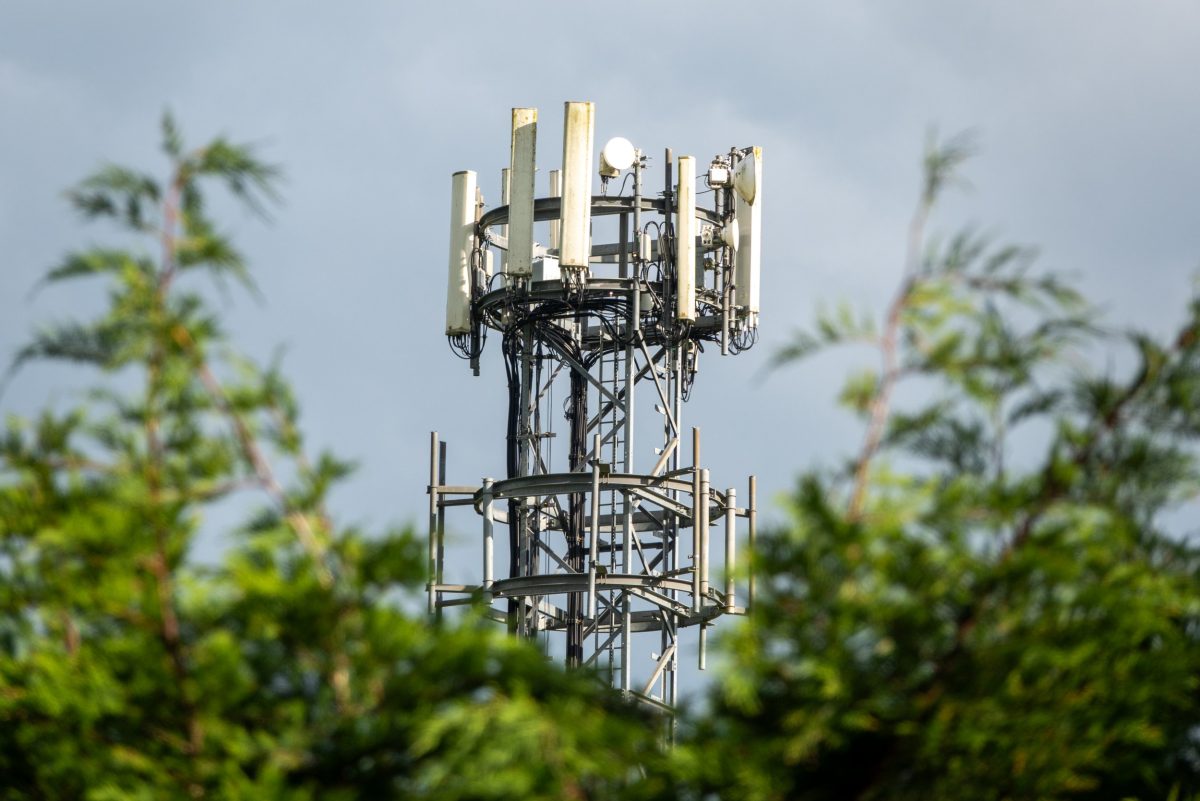 Extra 5G mobile masts to be built across UK to boost phone signal