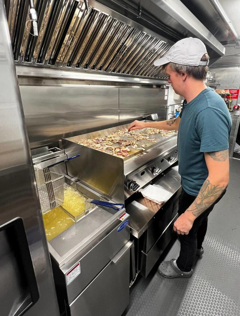 Keep on trucking? Bellingham burger spot highlights pros, cons of ...