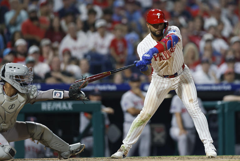 A walk-off catcher’s interference gives the Phillies a 3-2 win over Red ...
