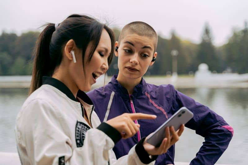 10 Habits of People Who Truly Make Amazing Friends