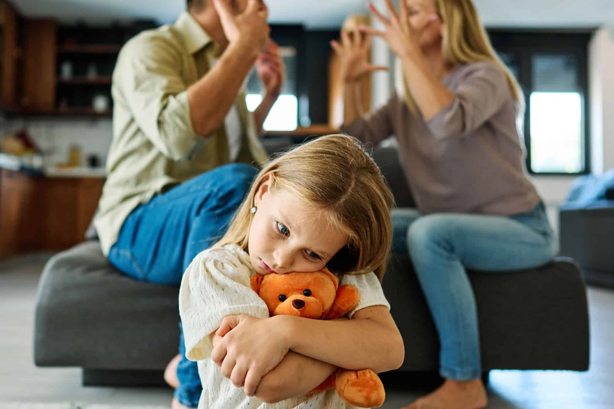 11 Signs Your Parents Yelled At Each Other A Lot When You Were Growing Up