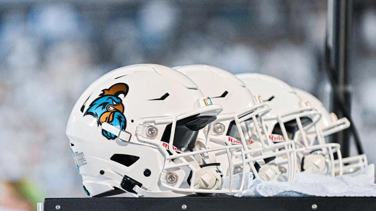 Coastal Carolina football announces defensive coaching staff