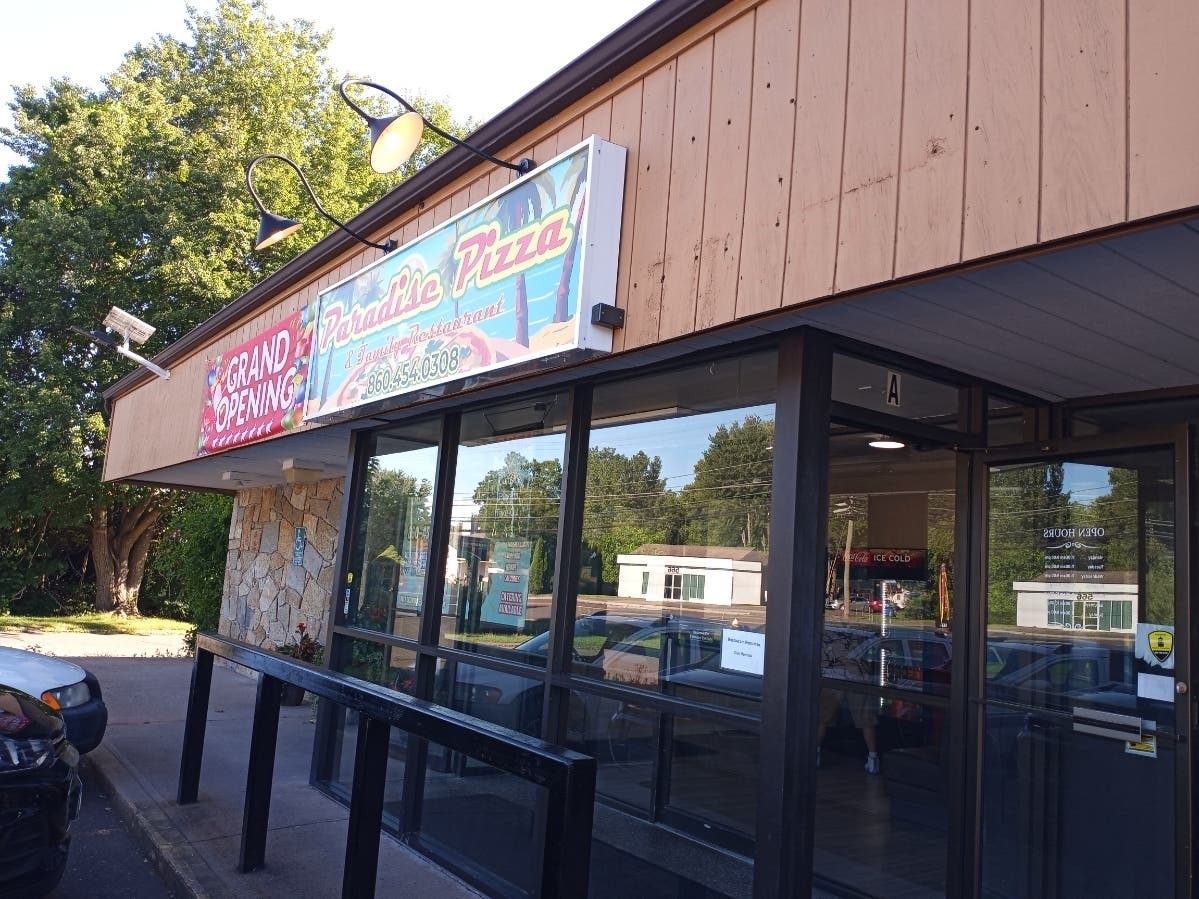 New Pizza/Family Restaurant Open For Business In Vernon