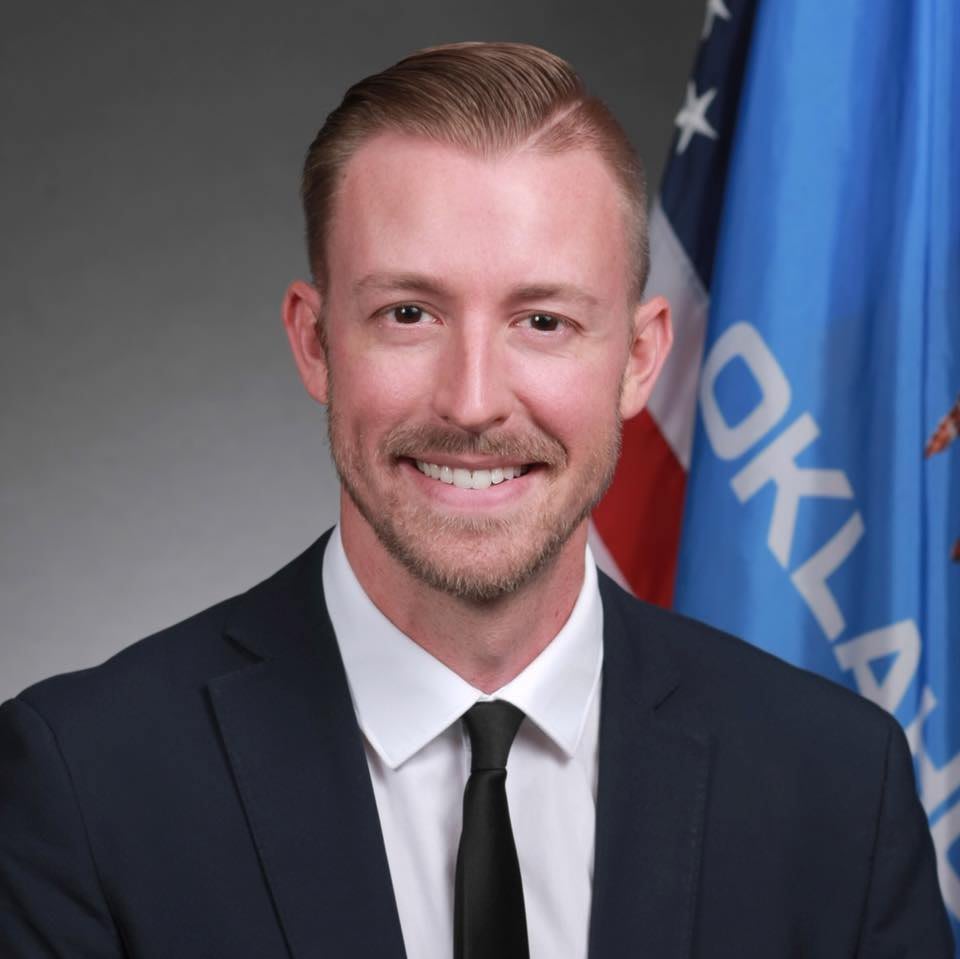'Attention-thirsty troll': Oklahoma's MAGA school chief shocks with new ...