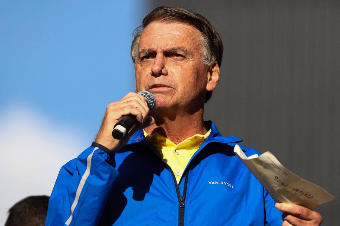 As Bolsonaro defies Brazil's courts, Trump and Rubio escalate U.S. pressure
