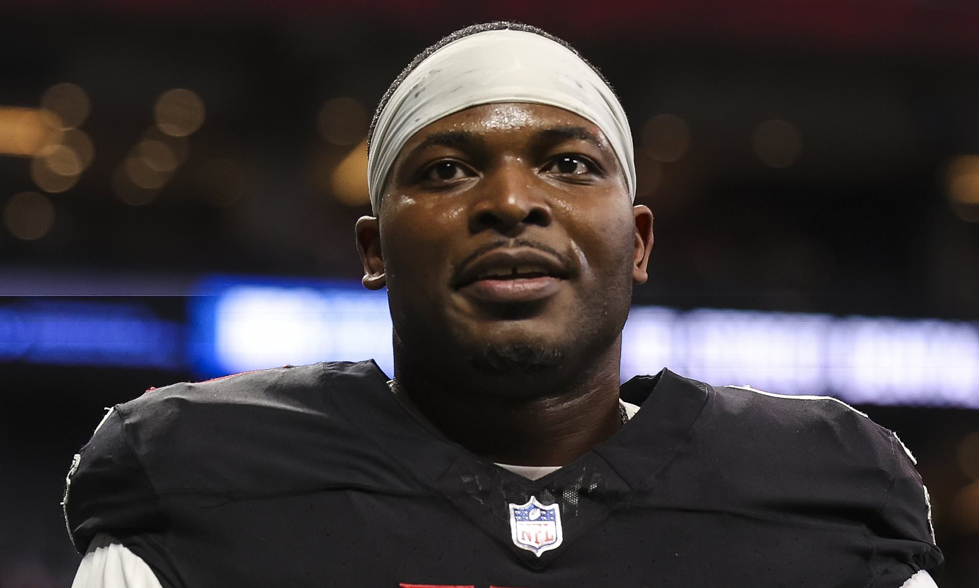 NFL star retires just four months after signing with a new team