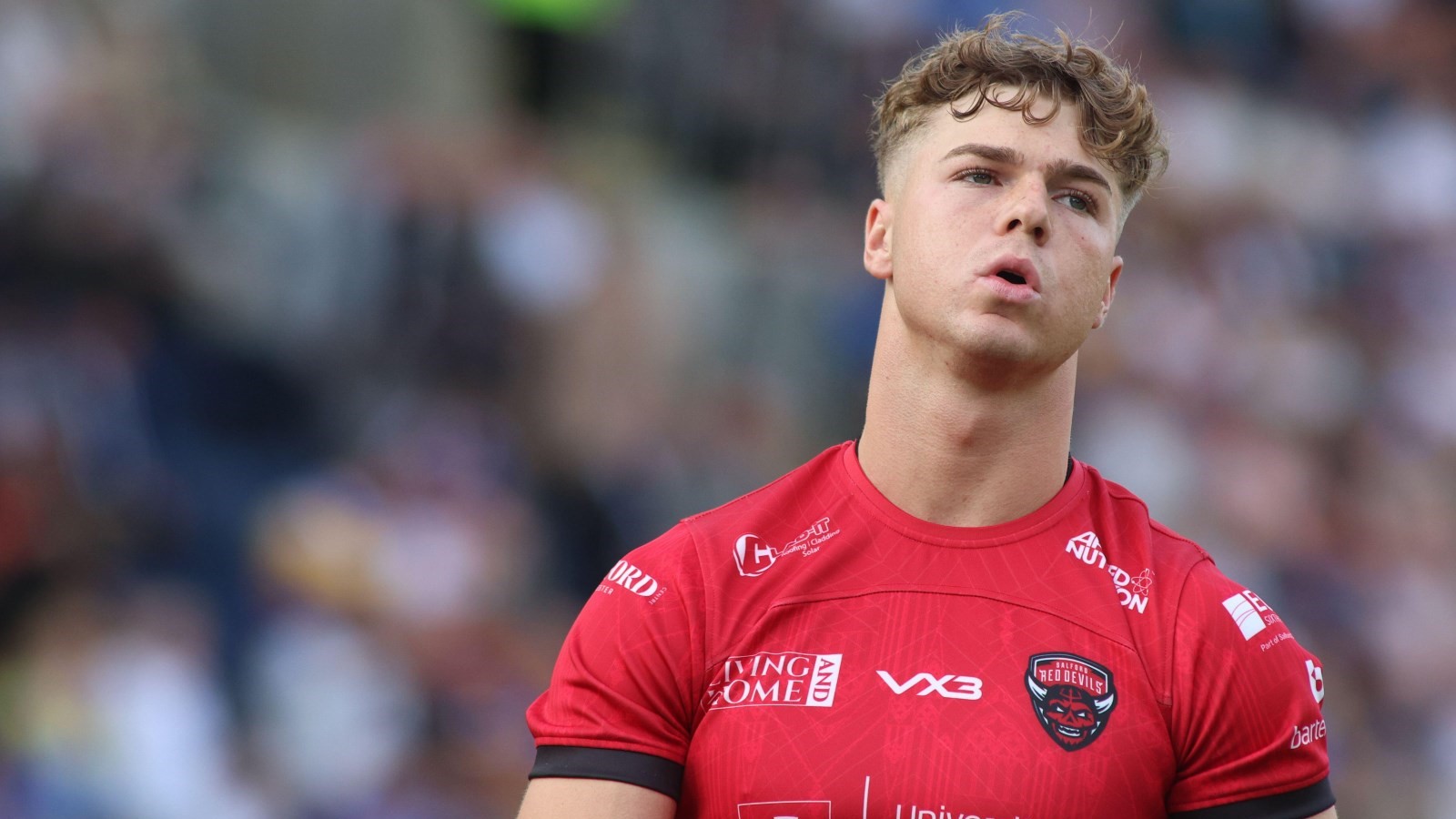 Salford handed rare recruitment boost as rugby union convert agrees deal