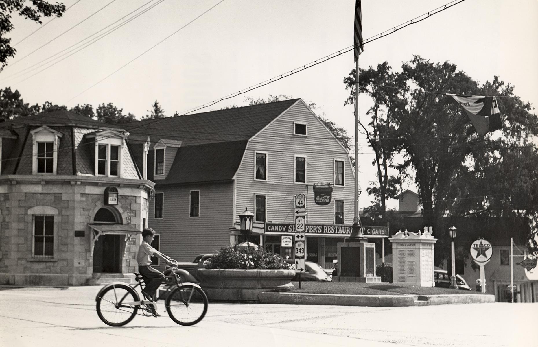 Fascinating images of small-town America in the 1950s