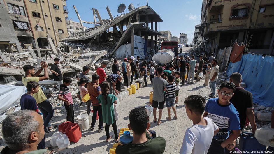 'Clean water running dangerously low' in Gaza