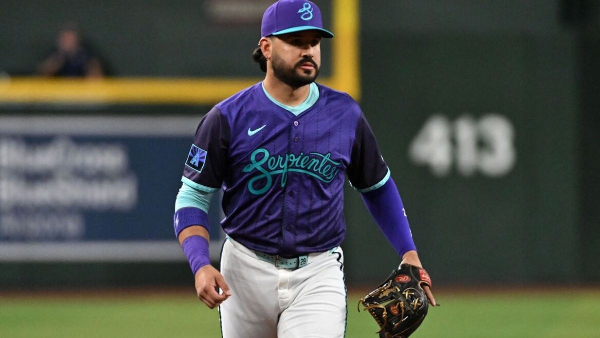 MLB: Eugenio Suárez is on Fire; Ties Record with Sammy Sosa and Hall of ...