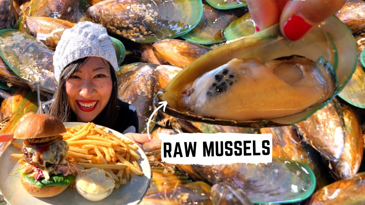 Eating RAW MUSSELS + New Zealand's OLDEST pub South Island, New Zealand ...