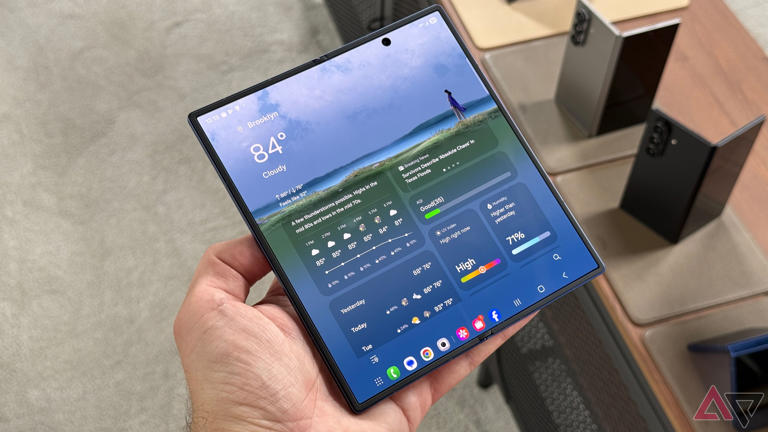 Samsung Galaxy Z Fold 7’s screen durability blows past the Fold 6