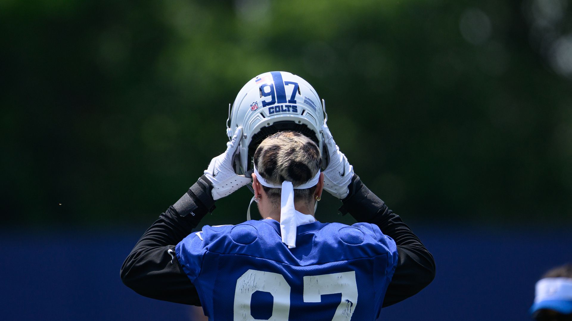 Colts Training Camp Battles: DE