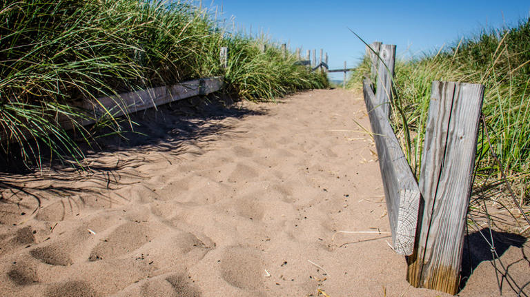 Minnesota's Hidden Lake Superior Gem Is A Soft Sandy Beach With ...