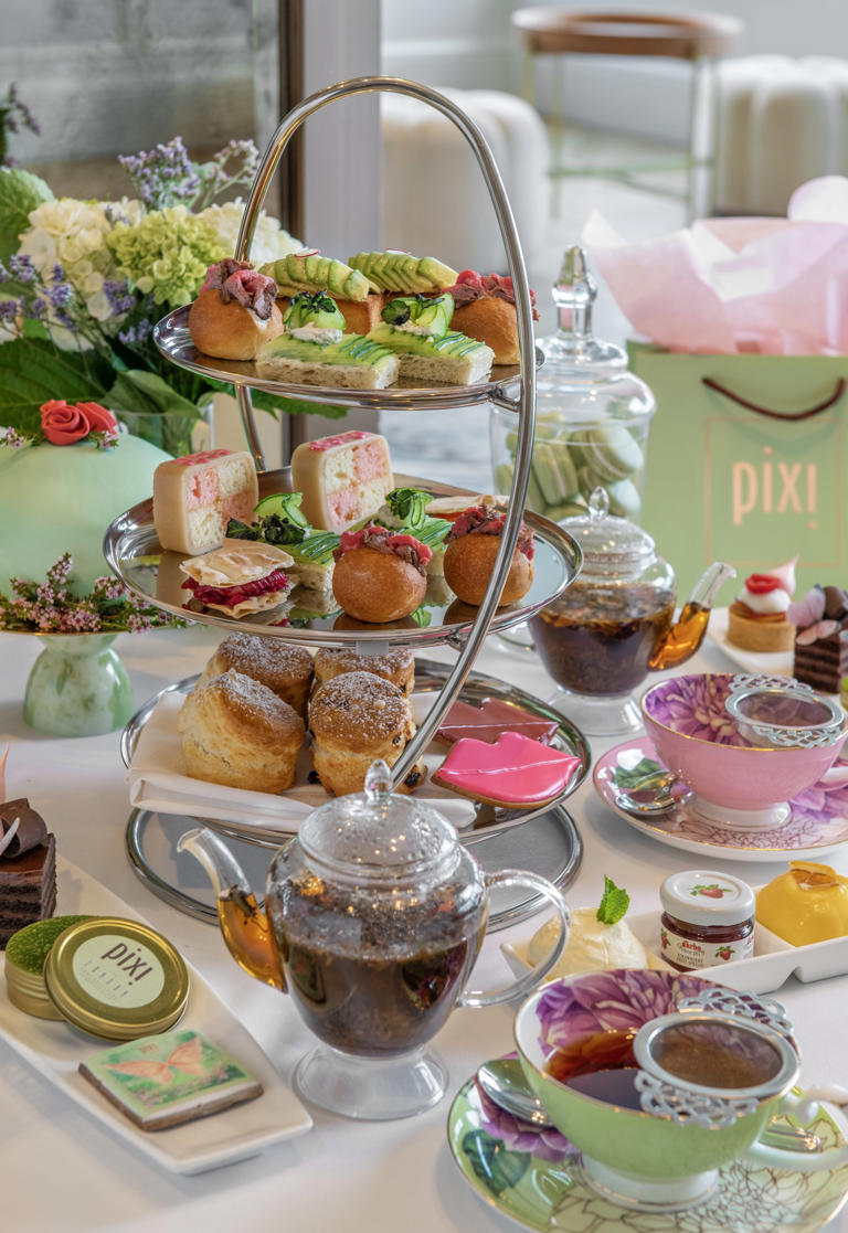 PIXI BEAUTY AFTERNOON TEA, LA