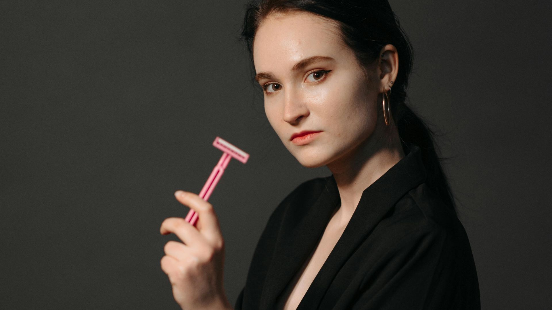 10 Shaving Hacks Every Woman Should Know & 10 For Men