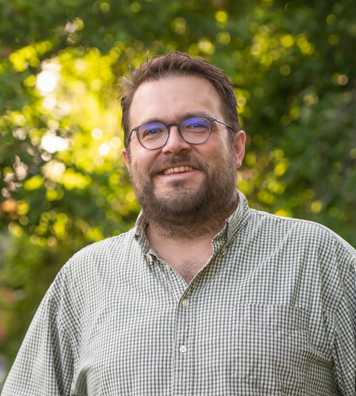 History prof and retired engineer campaign to unseat Kennewick schools VP