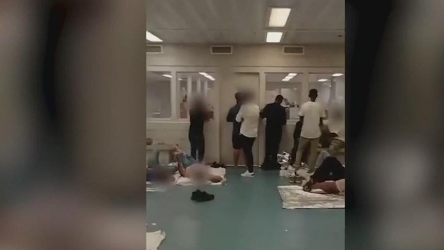 Video reveals conditions in Manhattan immigration court holding cells