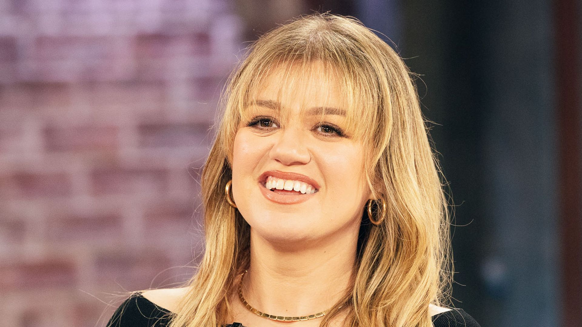 Kelly Clarkson confirms surprise move back to The Voice after admitting ...
