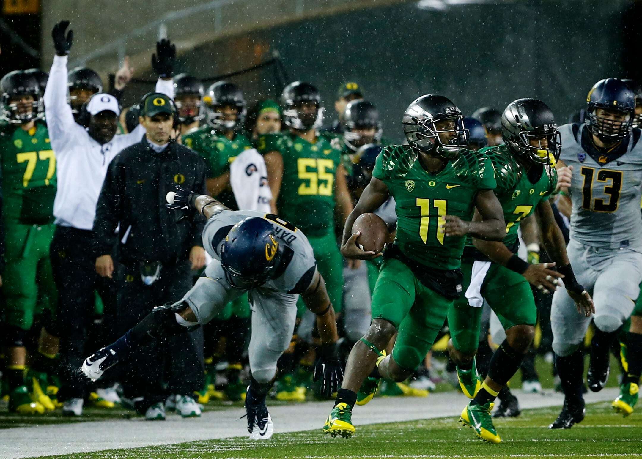 Portland sports talk radio station The Fan is expanding to the FM dial