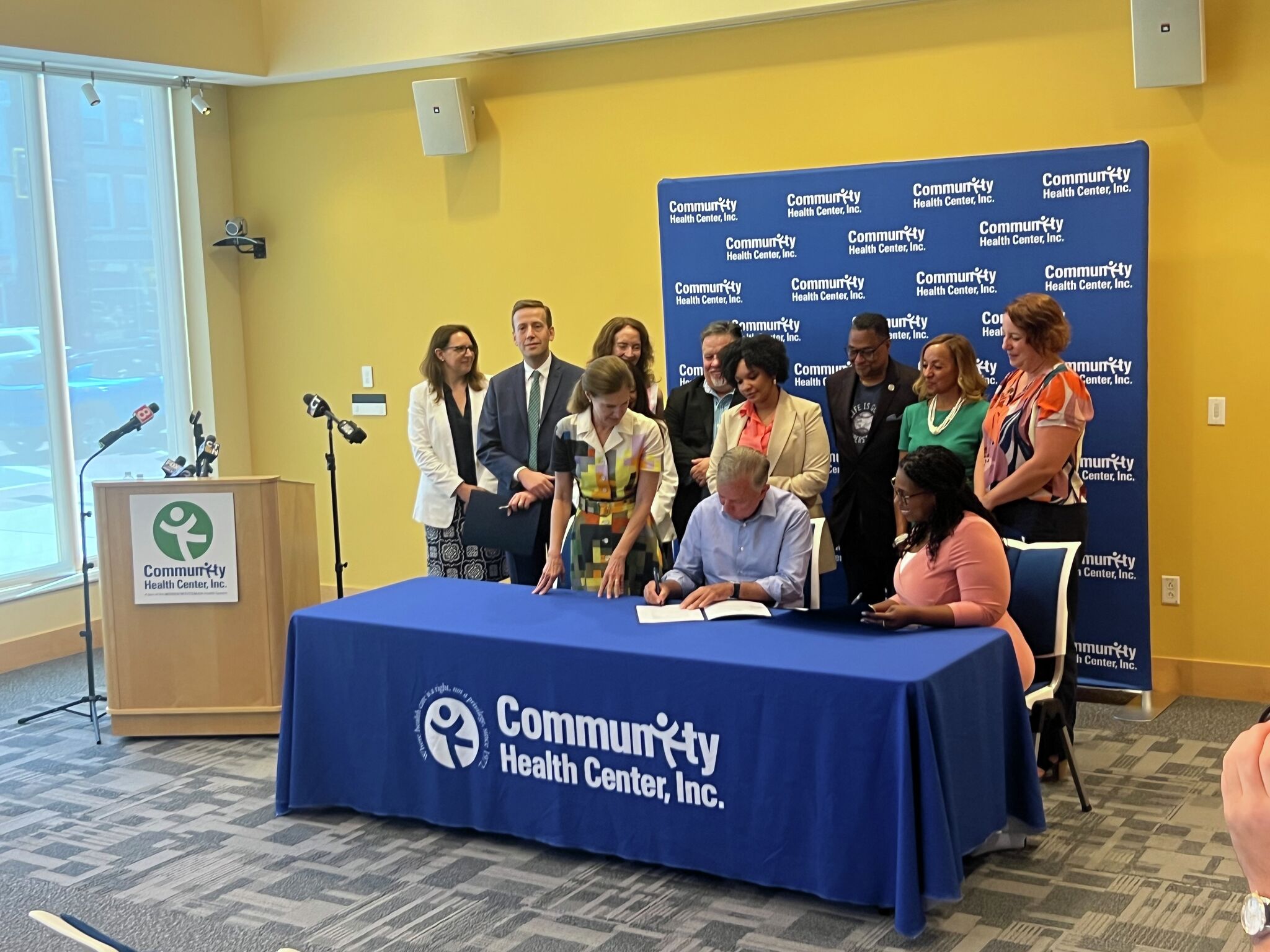 Gov. Lamont signs maternal health care bills into law in Connecticut