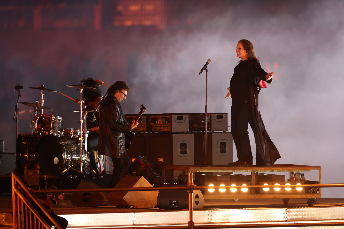 Ozzy Osbourne’s Death Sparks Outpouring of Celebrity Tributes