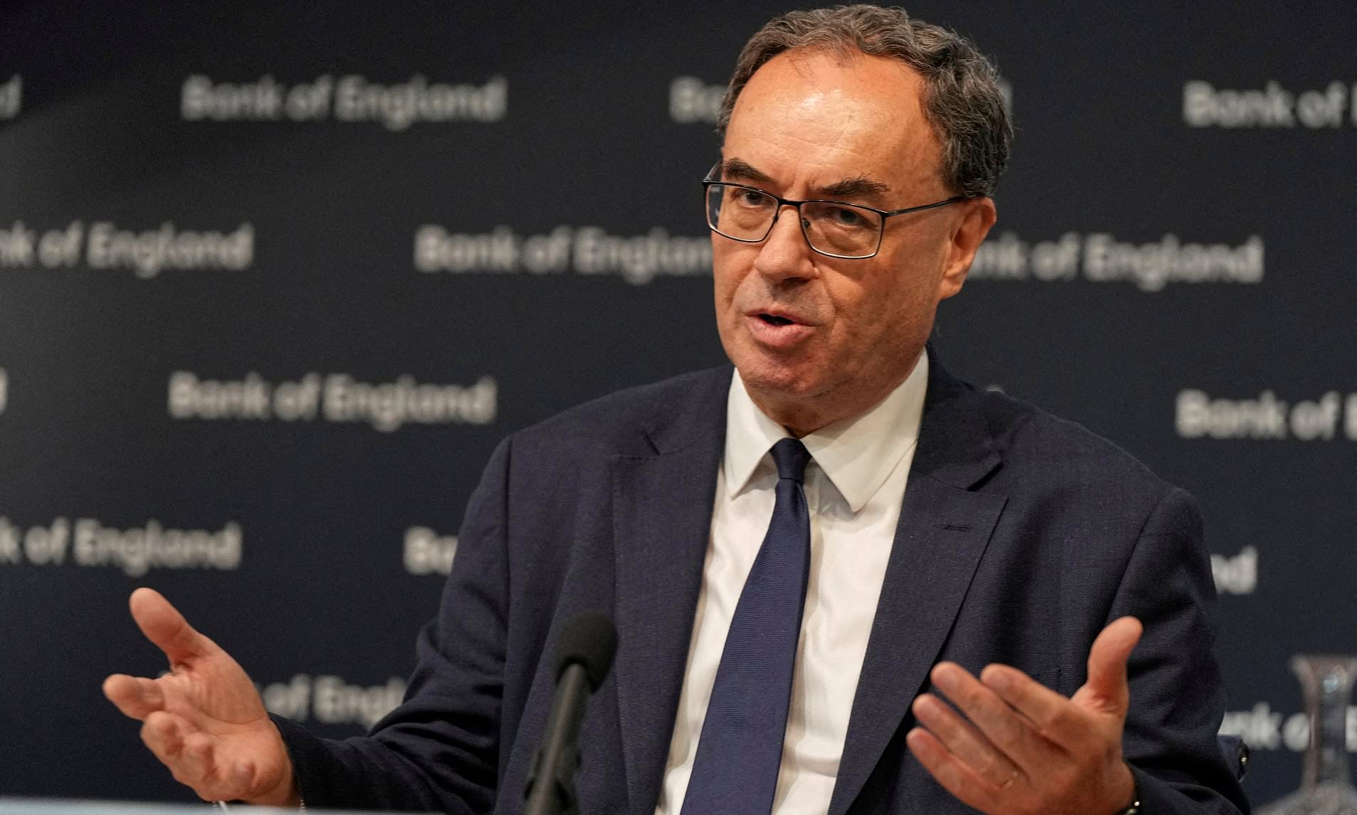 Bank of England Governor Andrew Bailey hits back at Rachel Reeves over ...