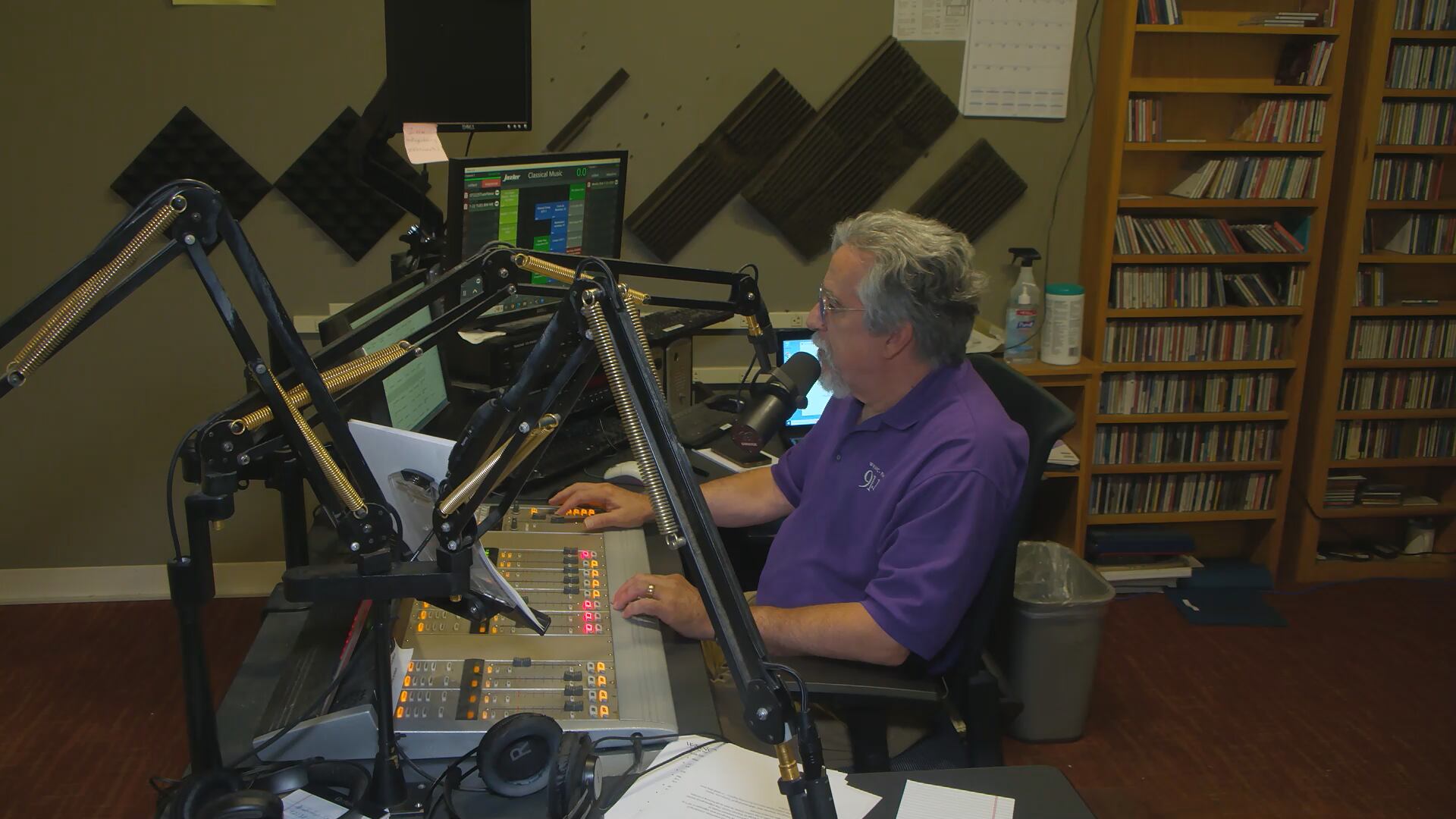 WKNO seeking support from listeners after federal funding cuts