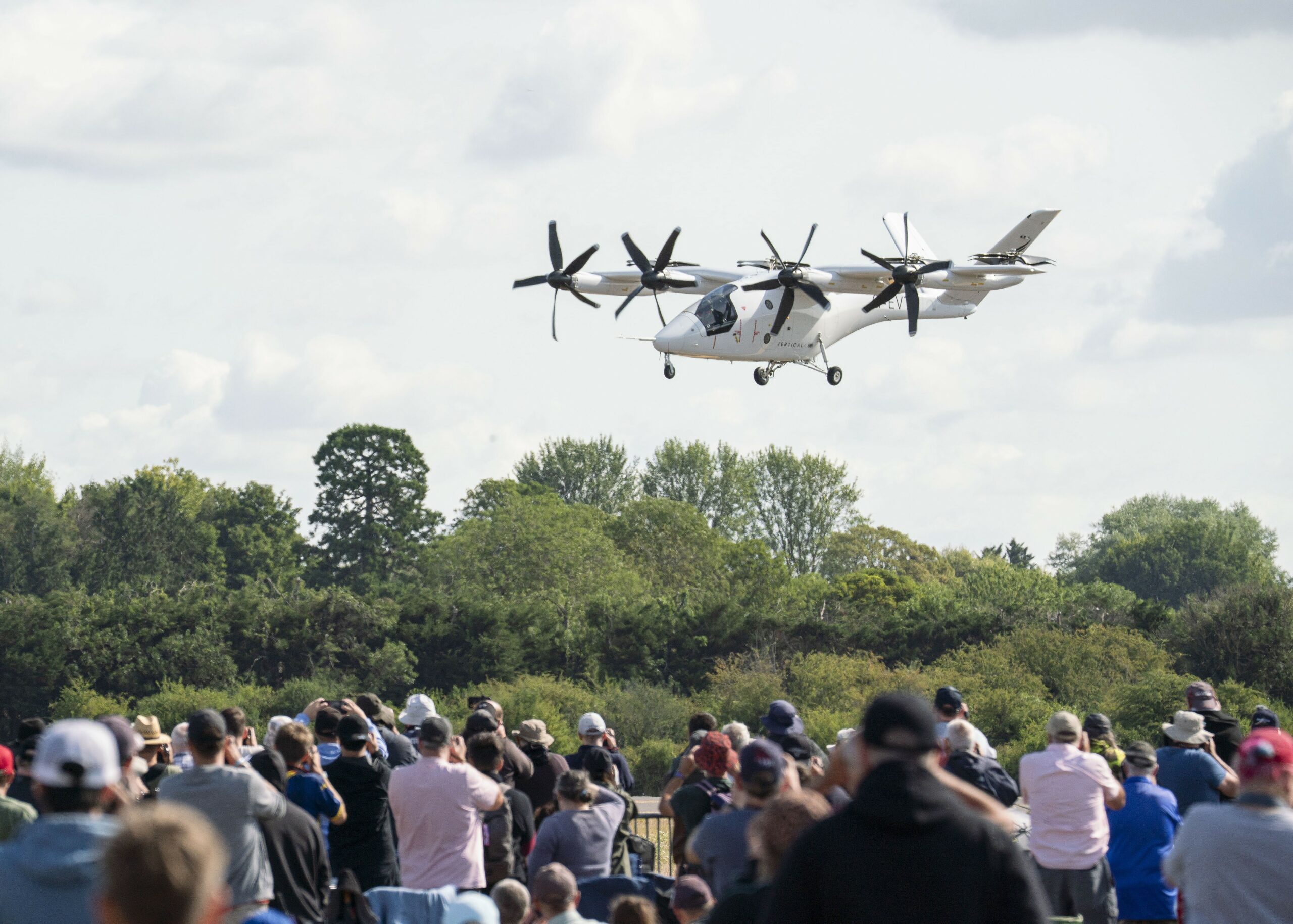 eVTOL plane makes first airport-to-airport flight
