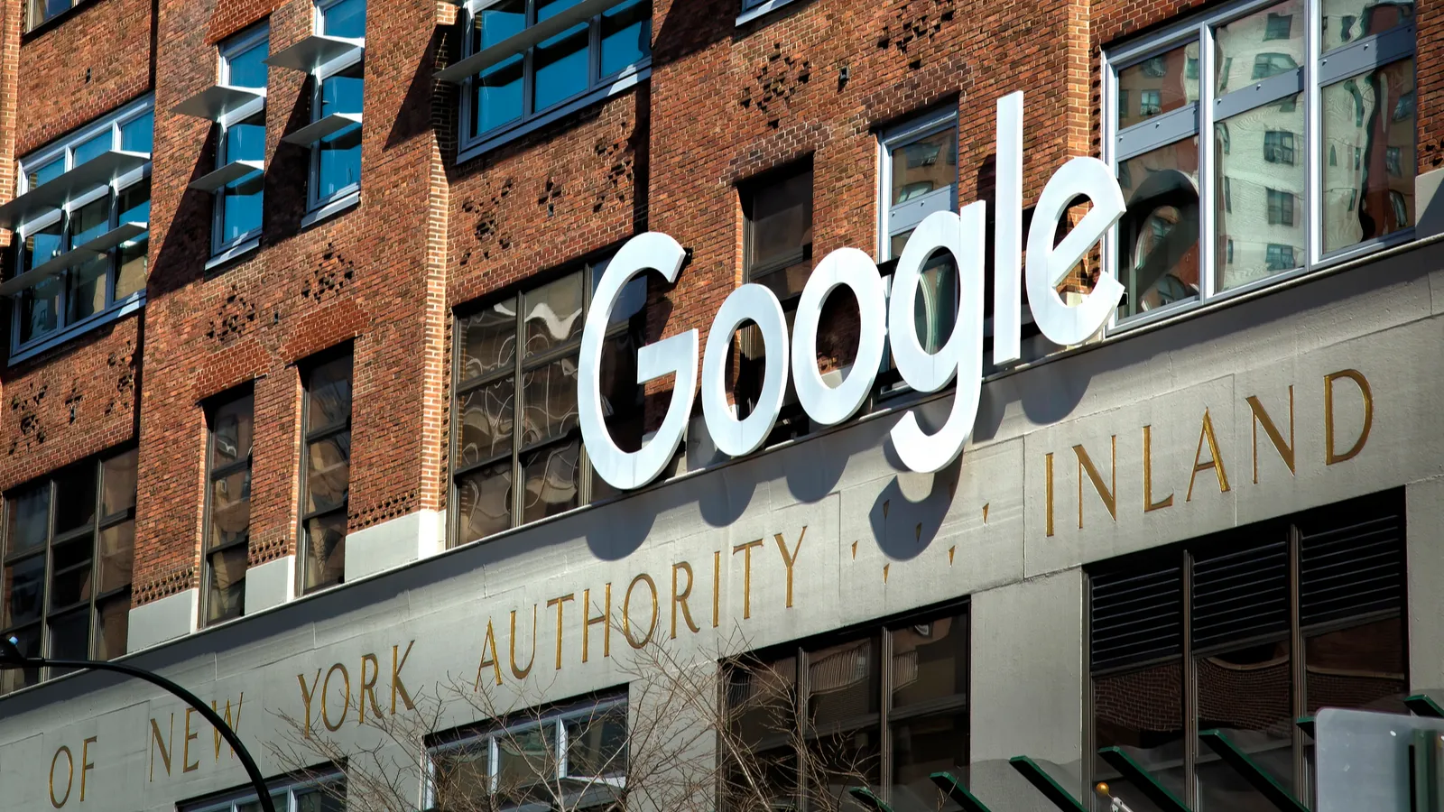 Google under fire for non existent AI generated news article