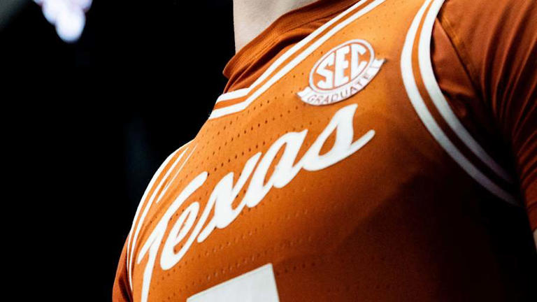 Evaluating German Forward Prospect Declan Duru's Fit with Texas Longhorns