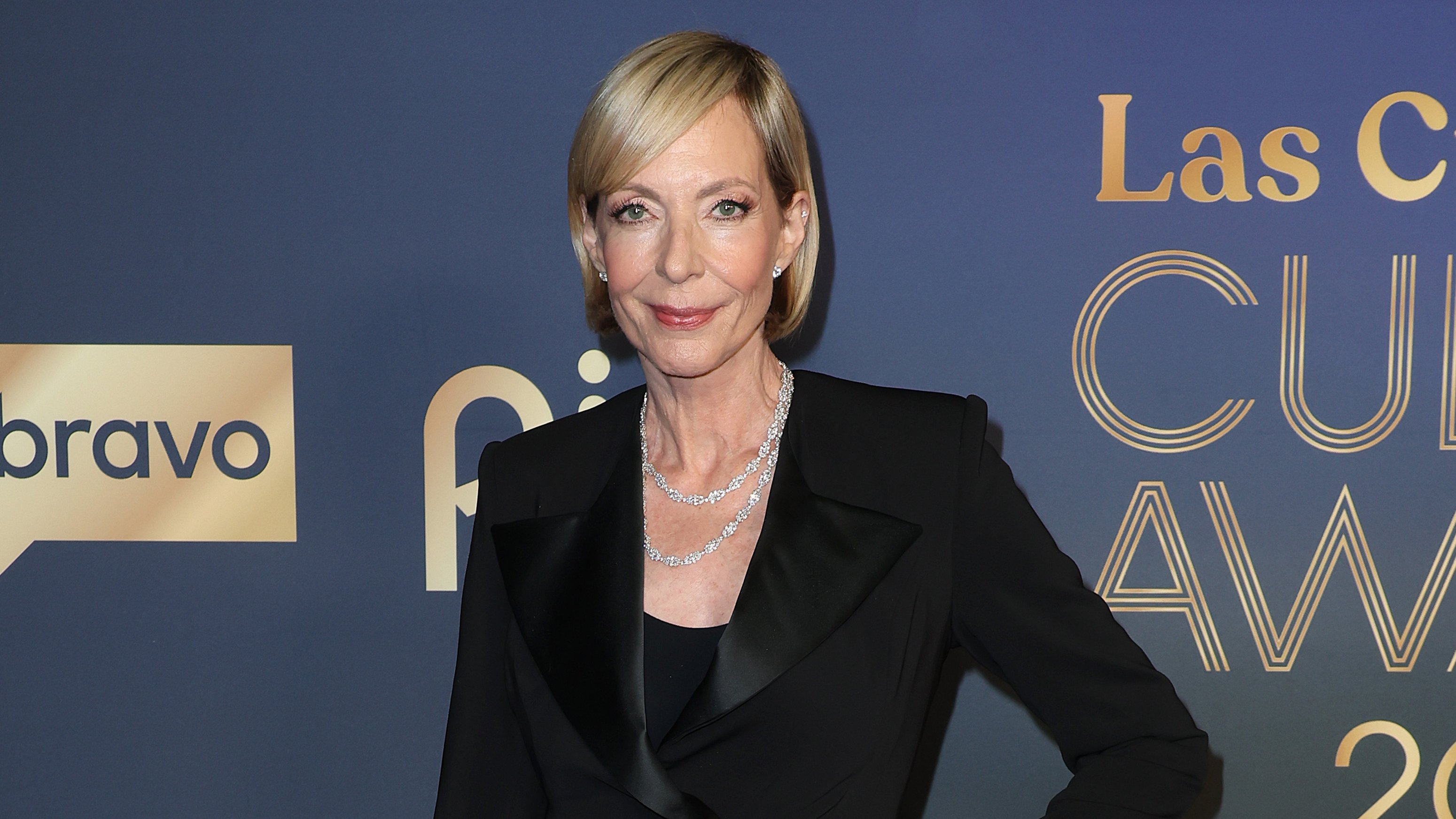 Allison Janney on ‘West Wing' Reunion With ‘Hilarious' Bradley Whitford ...