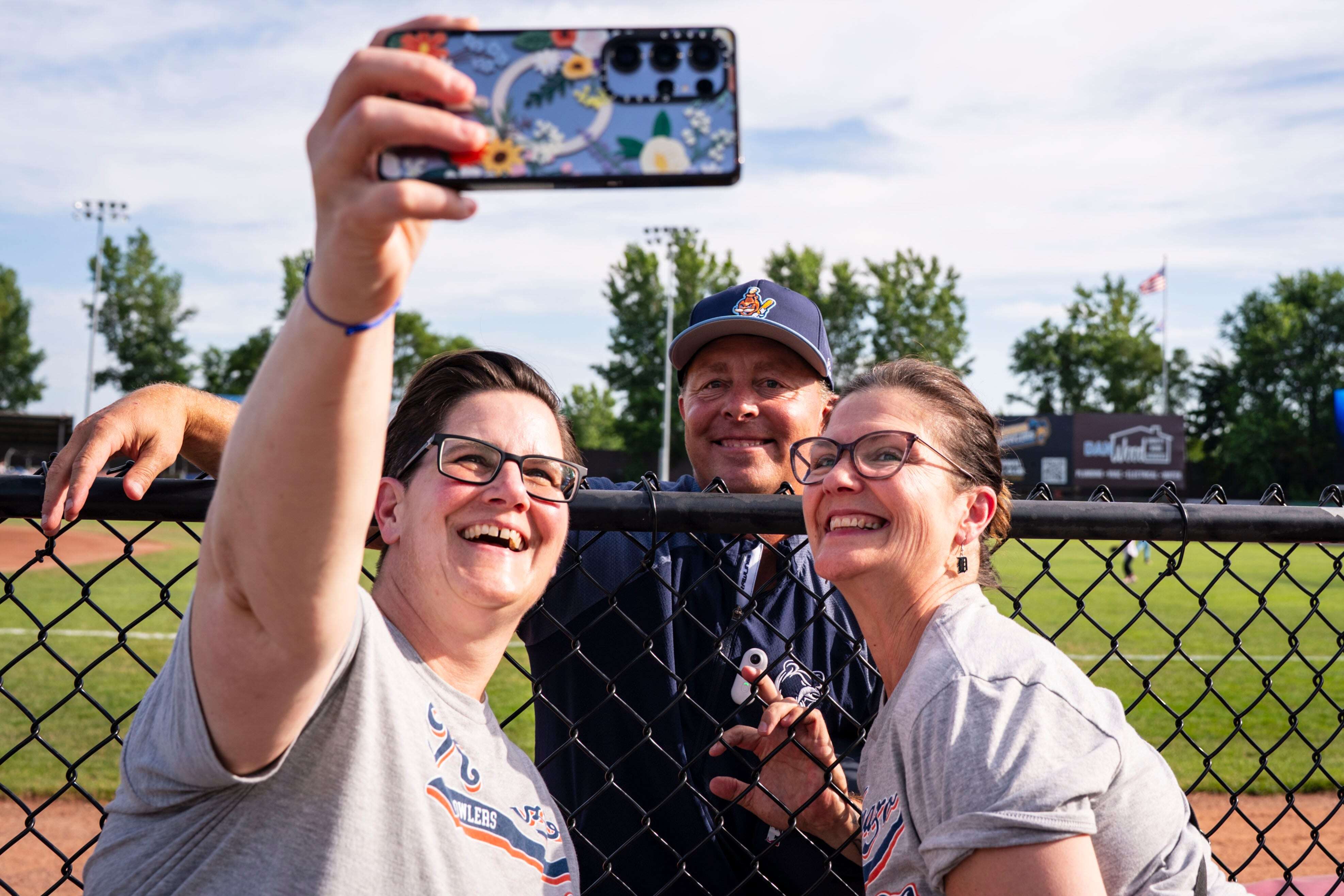 Retired Detroit Tigers legend coaches Kalamazoo Growlers for a day