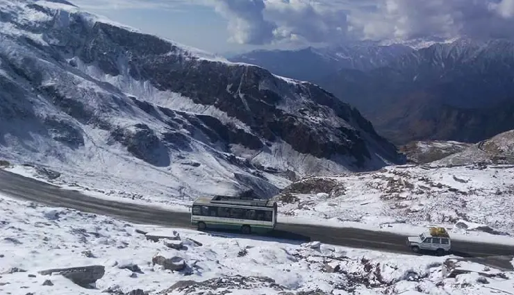 7 Reel Worthy Bus Ride You Must Experience