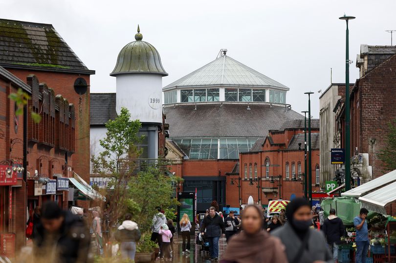 Uncertain future for iconic pub, plus planning and road closure updates ...