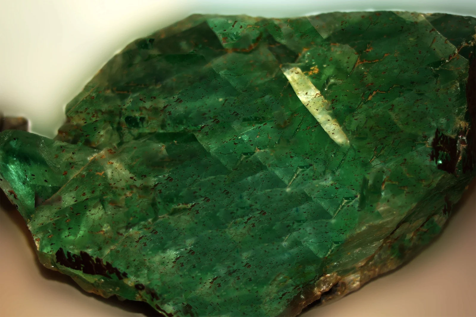 Unearth hidden riches: Must-visit gem mining sites in the US