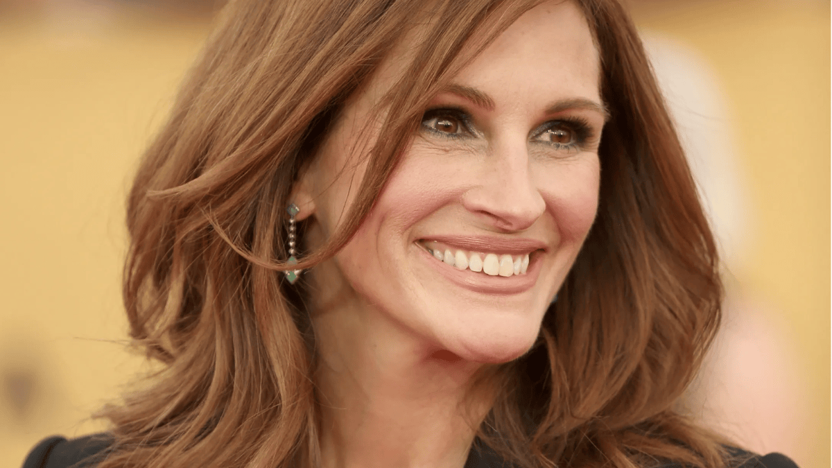 Major Mane Makeover: Julia Roberts Debuts Shortest Hair in Decades
