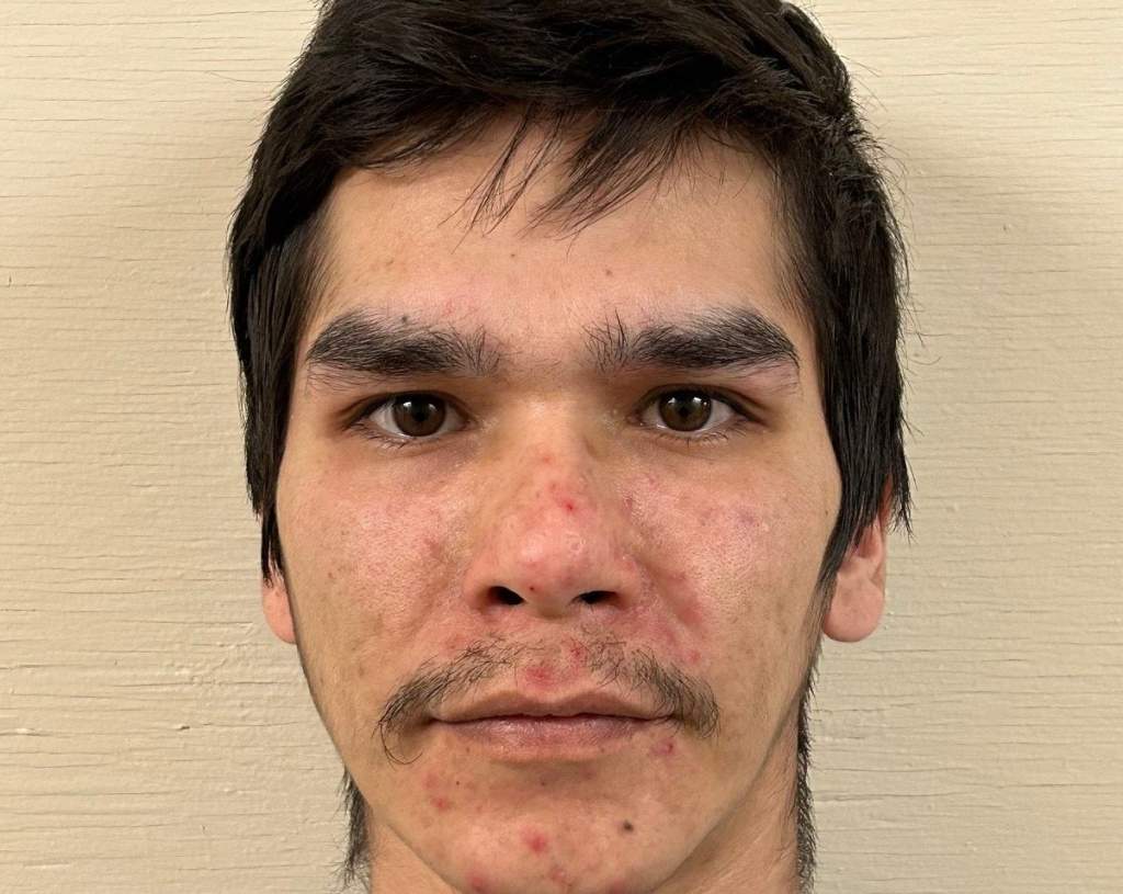 RCMP search for Manitoba man who escaped police custody with accomplice ...