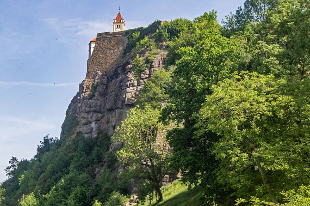 18 Via Ferrata Routes for Vertical Adventures