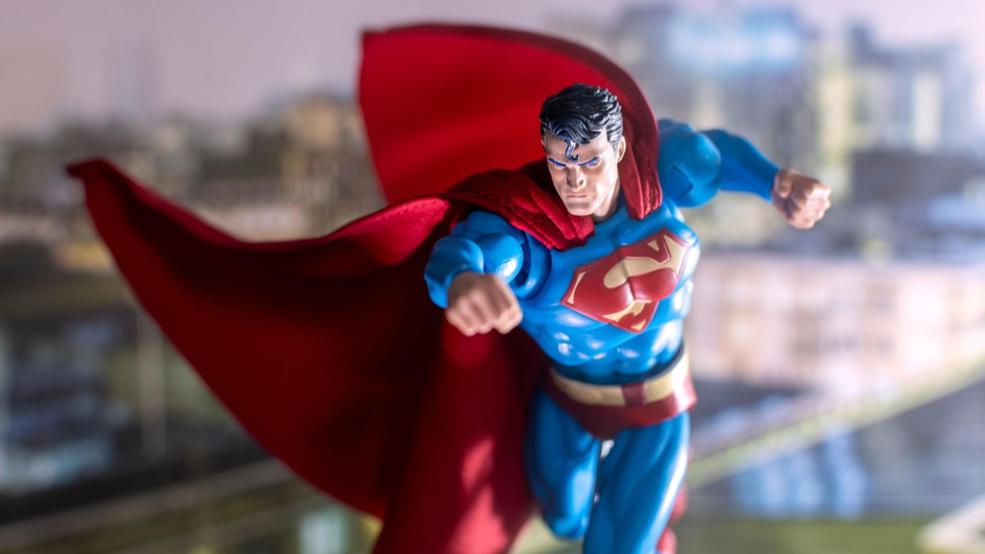 The 10 Lamest DC Heroes & 10 We’ll Always Love