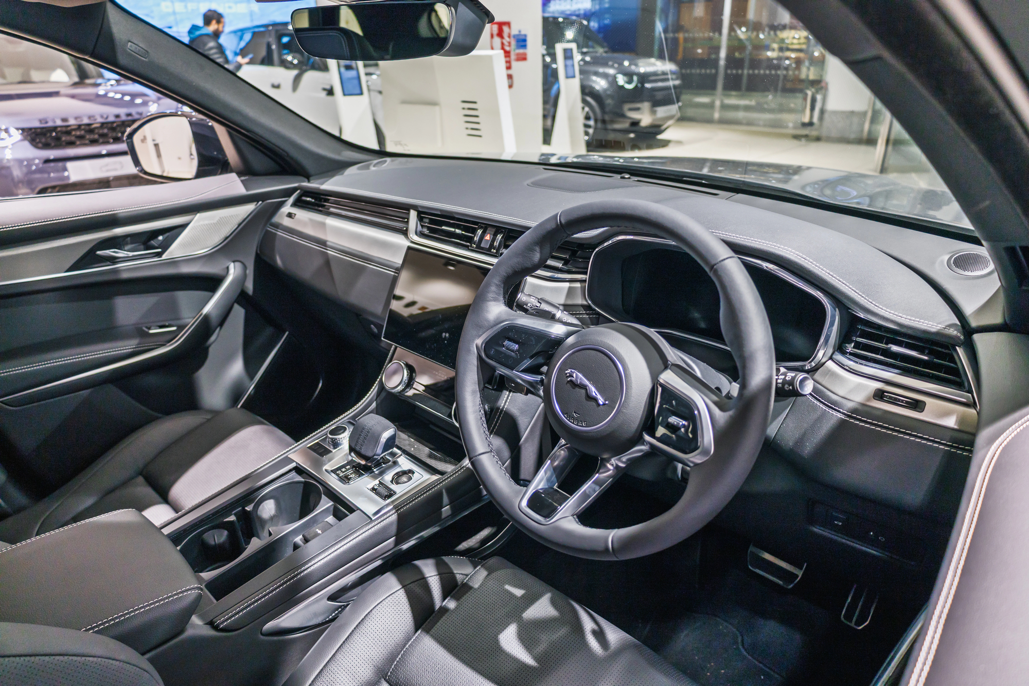15 Car Features Drivers Still Miss Today