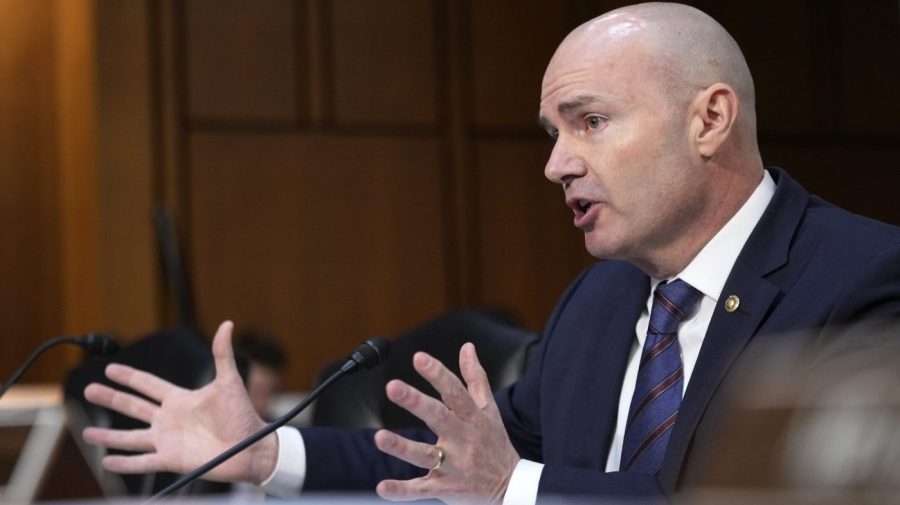 Trump World duped by fake Jerome Powell resignation letter