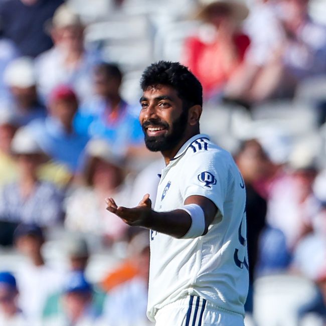 Jasprit Bumrah vs Brett Lee: Which superstar bowler has better stats ...