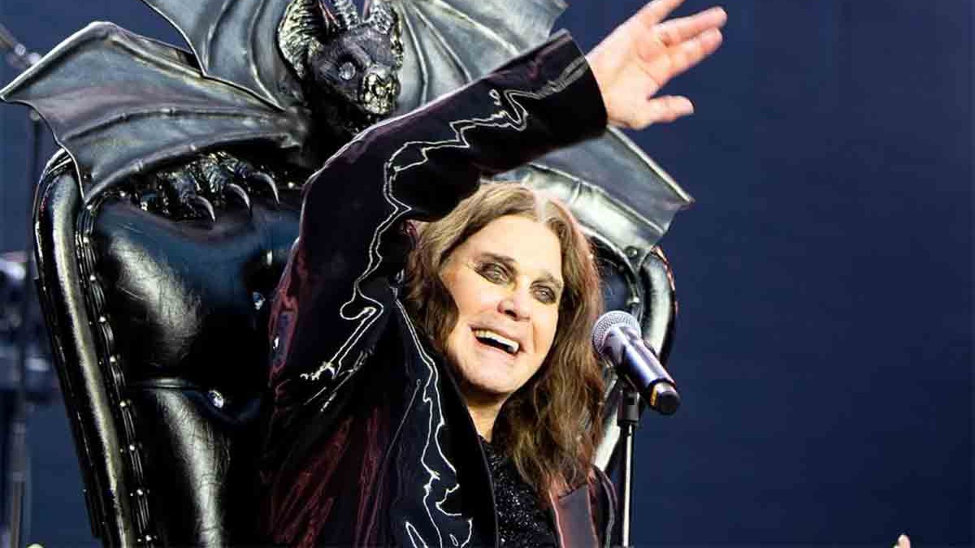 Addio a Ozzy Osbourne, muore a 76 anni la leggenda dell’heavy metal