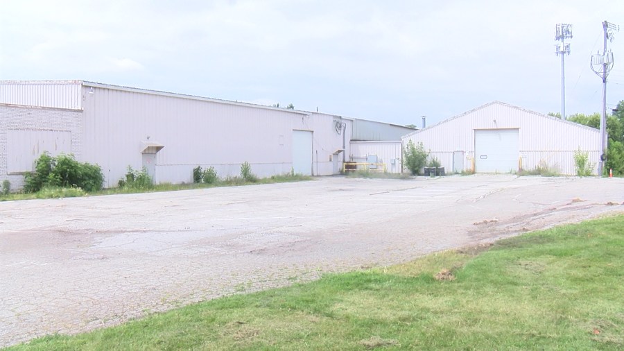 Green Bay officials mark start of Badger Sheet Metal properties ...