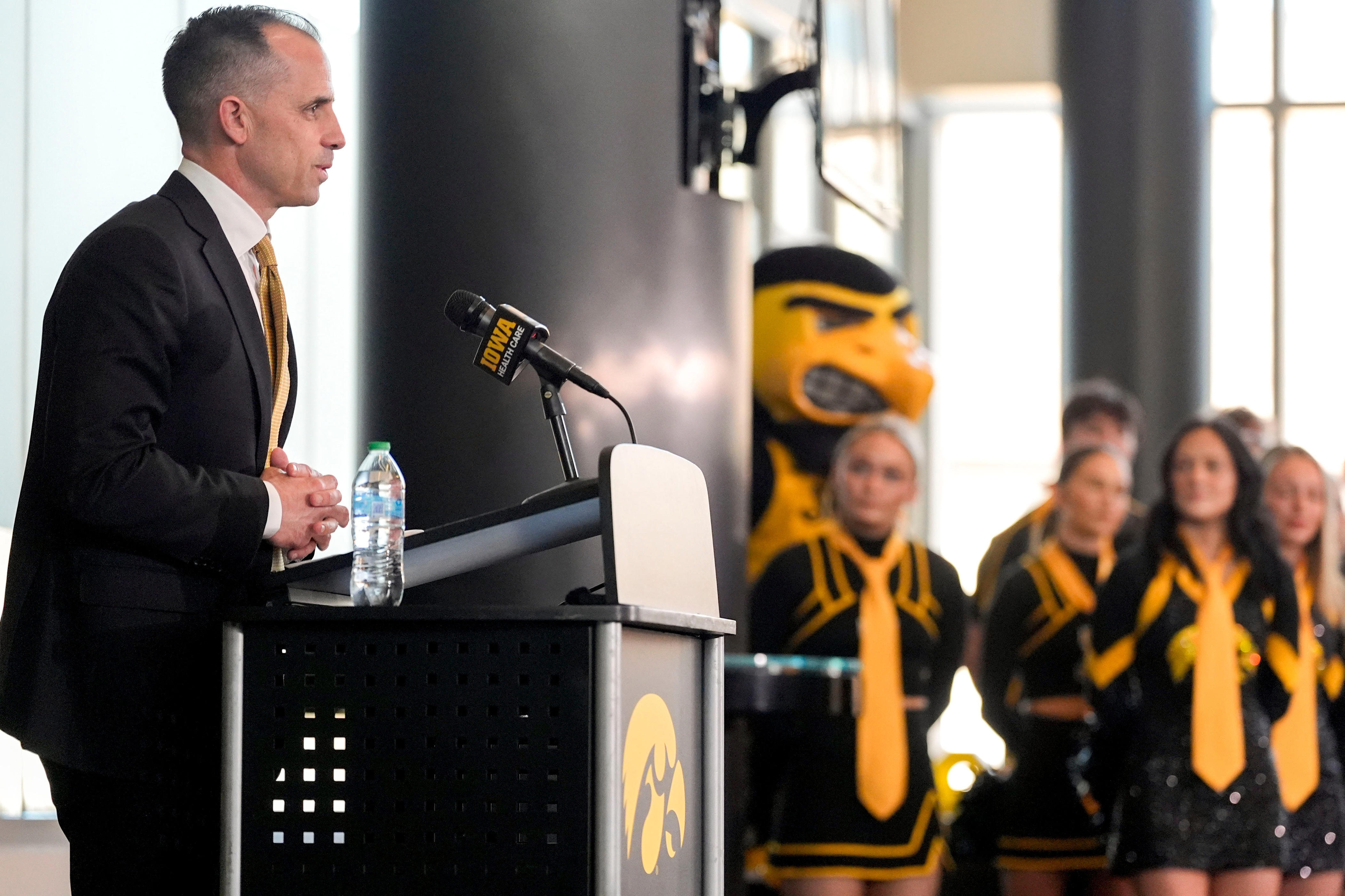 Iowa basketball 2026 recruiting target trending in different direction