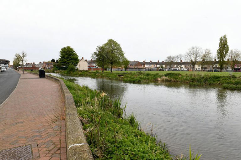 Driver of stolen Mercedes jumped into River Freshney to evade police